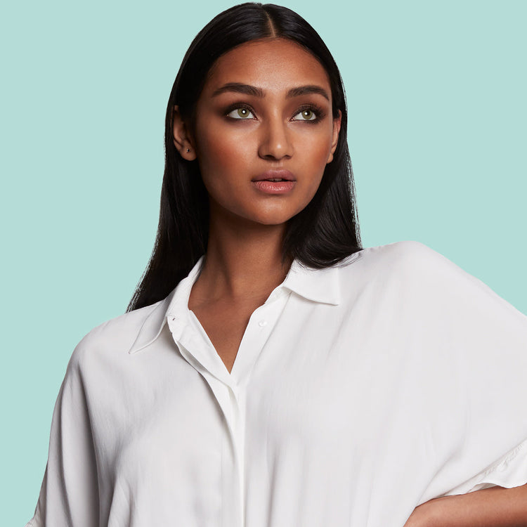 These 14 Celebrities Use Coloured Contact Lenses – SWATI Cosmetics